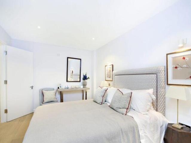2 bedroom apartment for rent in Glebe Place, Chelsea, SW3