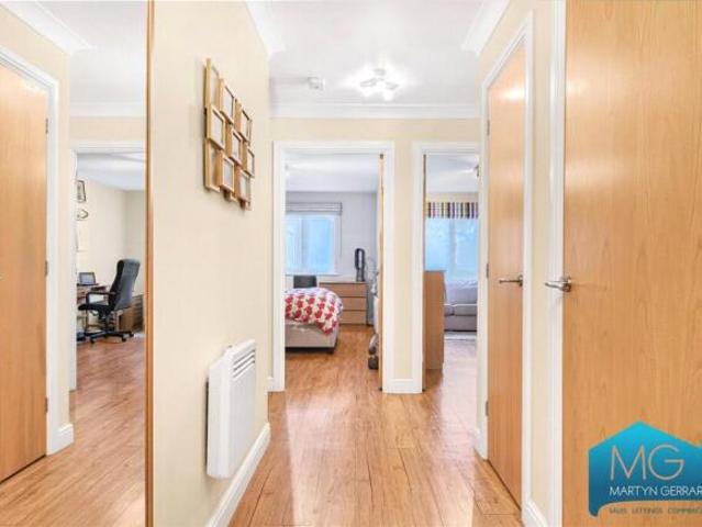 2 bedroom apartment for rent in Glebelands Close, North Finchley, London, N12