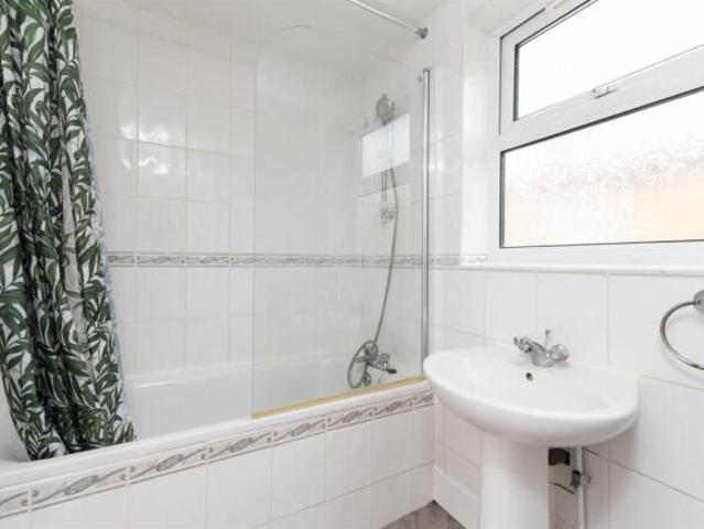 2 bedroom apartment for rent in Goldsmith Road, Leyton, E10