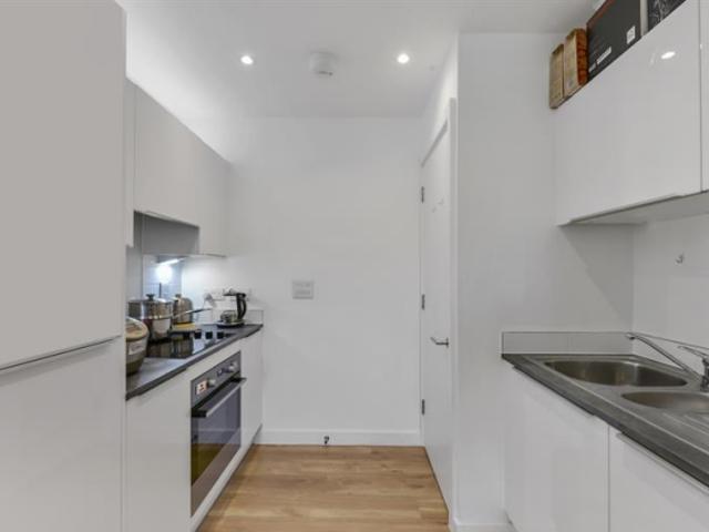 2 bedroom apartment for rent in Gorleston Street, London, W14