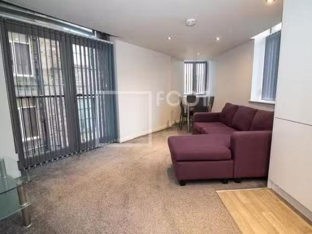 2 bedroom apartment for rent in Grattan House, BD1