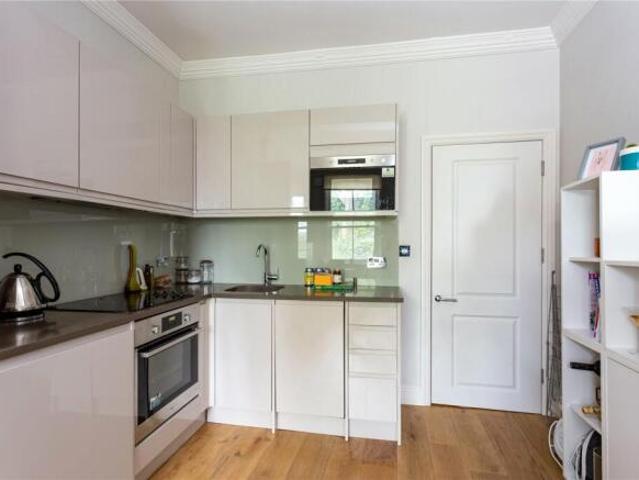 2 bedroom apartment for rent in Green Lanes, Newington Green, N16