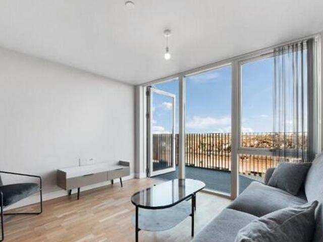 2 Bedroom Apartment For Rent In Green Lanes, London