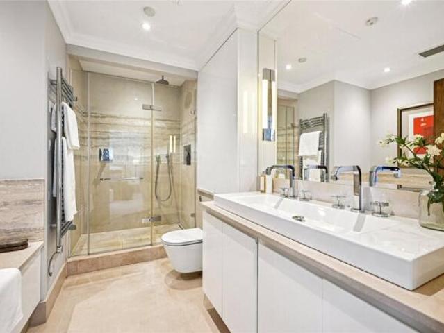2 bedroom apartment for rent in Green Street, London, W1K