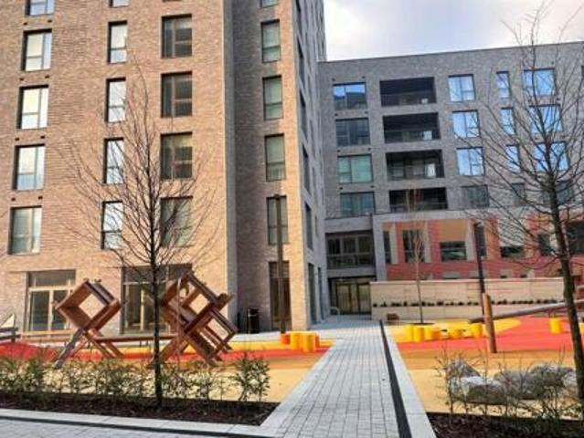 2 Bedroom Apartment For Rent In Greenwich