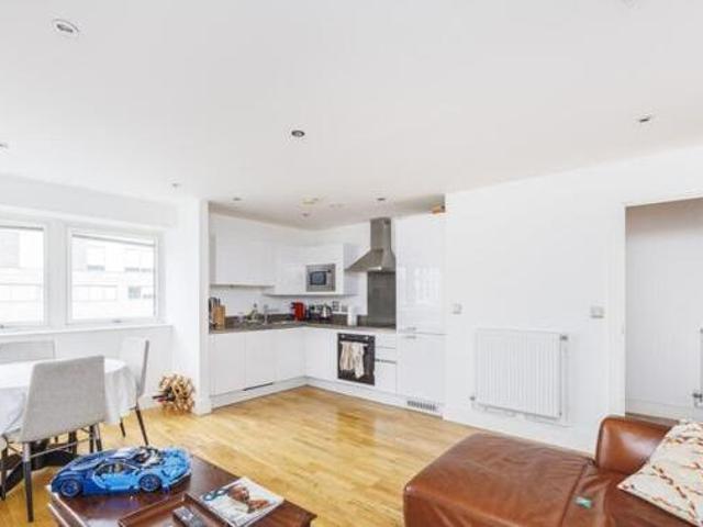 2 Bedroom Apartment For Rent In Greenwich