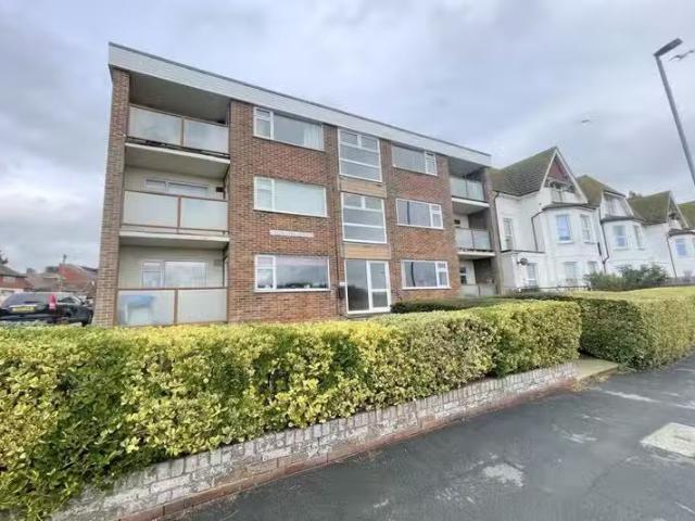 2 bedroom apartment for rent in Grosvenor Court, Claremont Roa.