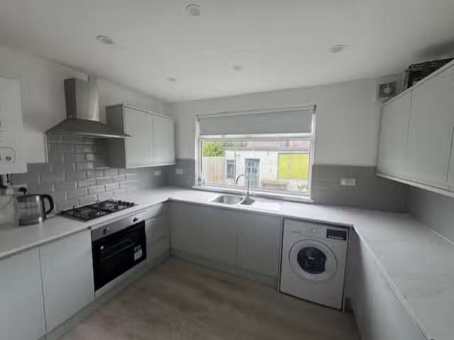 2 bedroom apartment for rent in Ground Floor, 200 Clive Street.