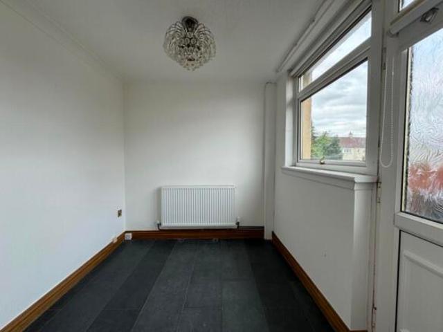 2 bedroom apartment for rent in Hume Drive, Bothwell, G71