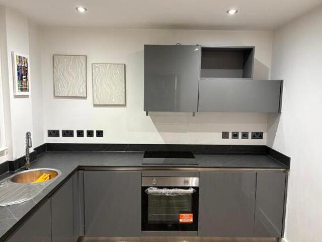 2 bedroom apartment for rent in Hurst Street, Liverpool, Merseyside, L1