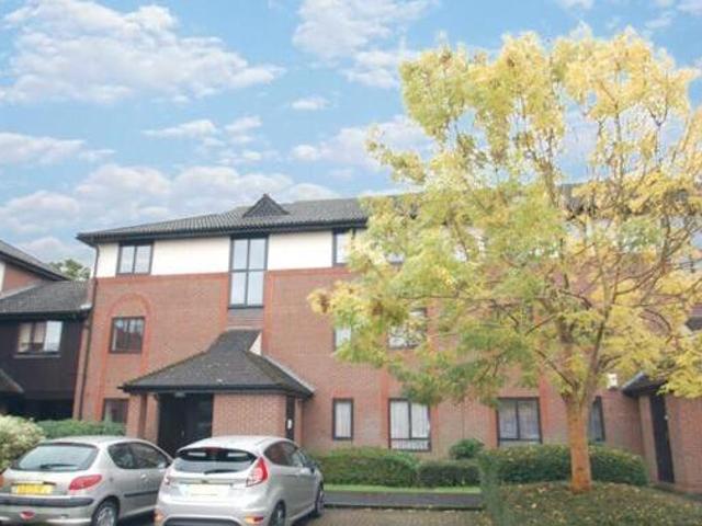 2 Bedroom Apartment For Rent In Hutton