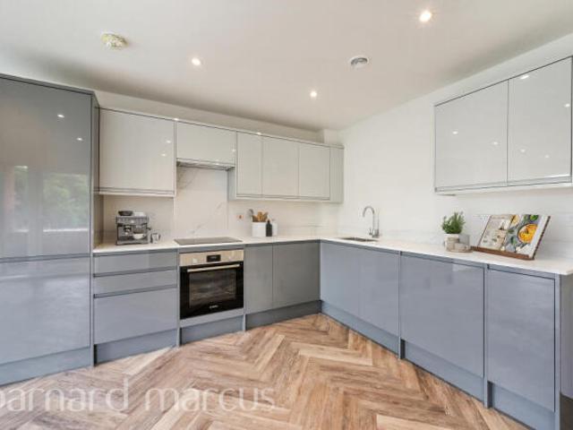 2 bedroom apartment for rent in Hyde Road, SOUTH CROYDON, CR2