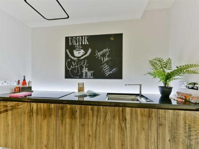 2 bedroom apartment for rent in Hackney Road, Hackney, London, E2