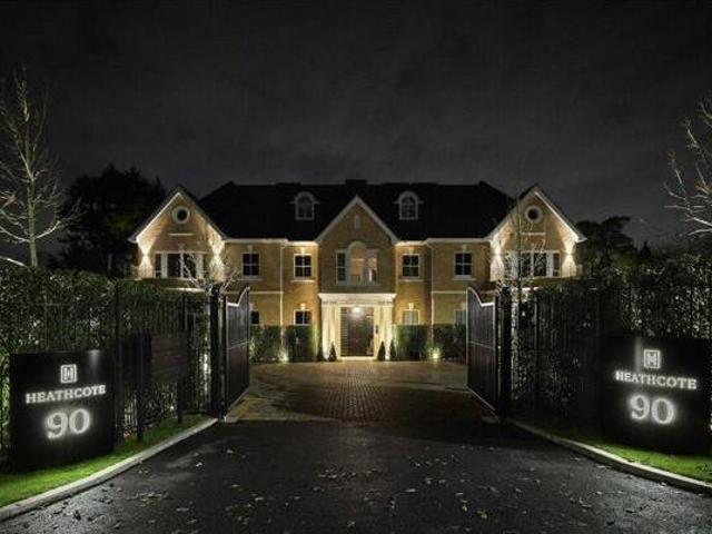 2 Bedroom Apartment For Rent In Hadley Wood, Hertfordshire