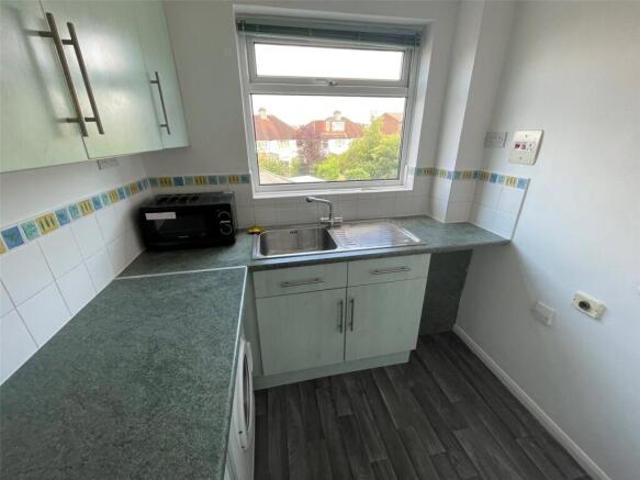 2 bedroom apartment for rent in Hadlow Road, Sidcup, Kent, DA14