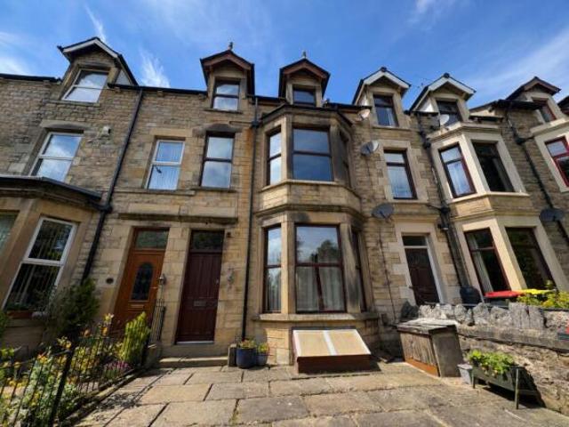 2 bedroom apartment for rent in Halton Road, Lancaster, LA1