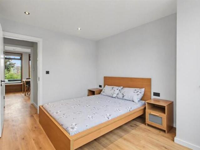 2 bedroom apartment for rent in Hamilton Road, Golders Green, London, NW11