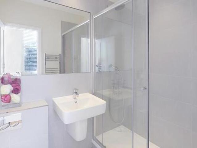 2 bedroom apartment for rent in Hamlet Gardens, London, W6