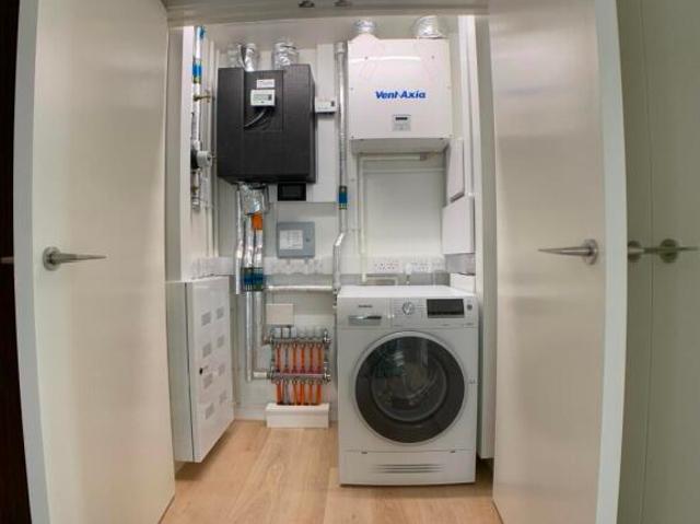 2 bedroom apartment for rent in Hampton Tower, Marsh Wall, London, E14