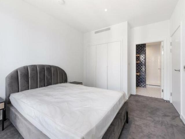 2 bedroom apartment for rent in Hampden House, Goodluck Hope, London, E14
