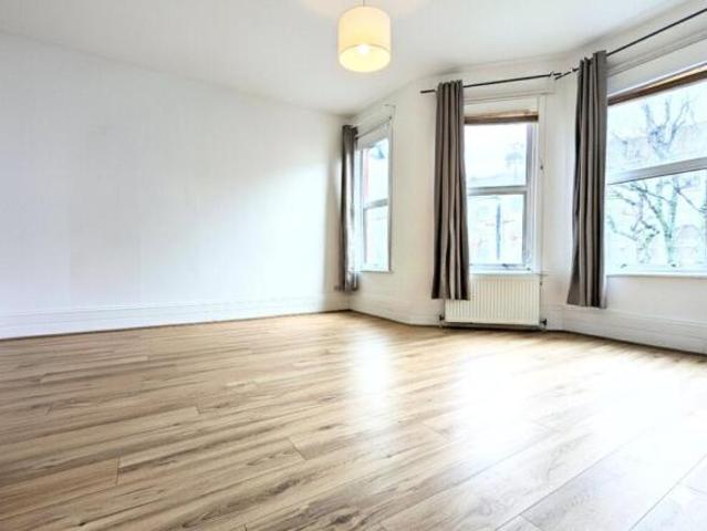 2 bedroom apartment for rent in Hampden Road, London, N8