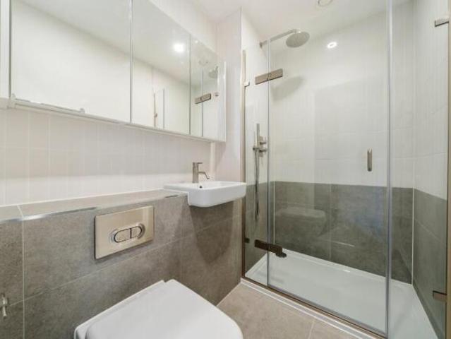 2 bedroom apartment for rent in Hanwell Square, London, W7