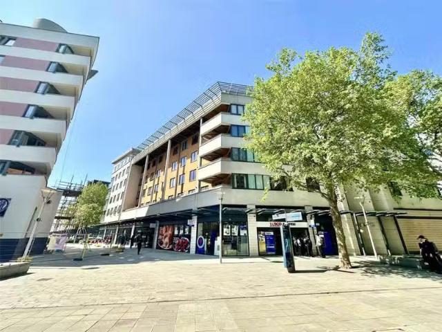 2 bedroom apartment for rent in Harbourside. Anchor Point, BS1.