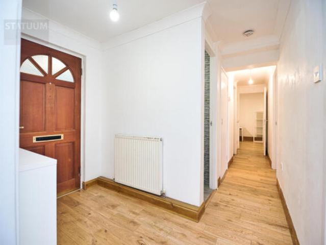 2 bedroom apartment for rent in Harley Grove, Mile End, Bow, East London, E3