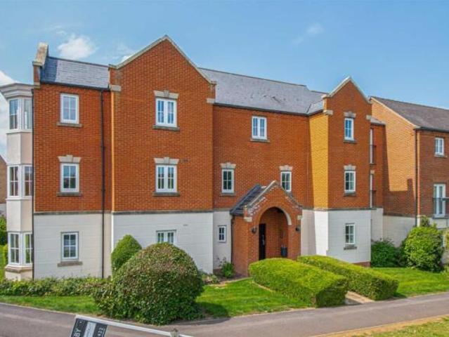 2 bedroom apartment for rent in Harlow Crescent, Oxley Park, MK4