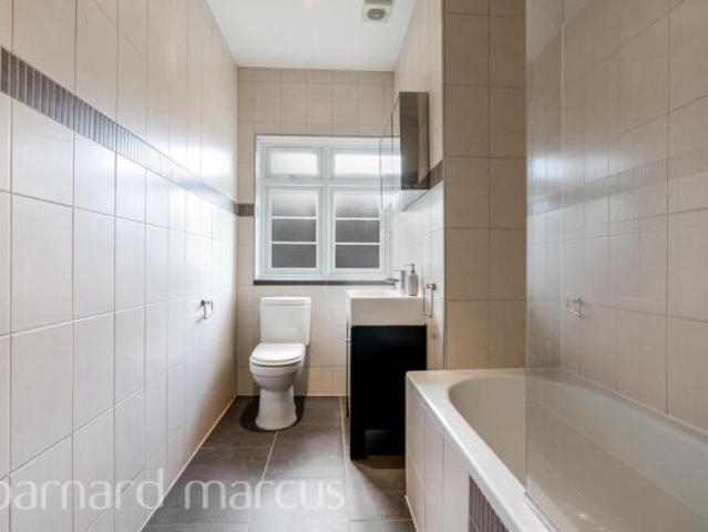 2 bedroom apartment for rent in Harvard Road, Chiswick, London, W4