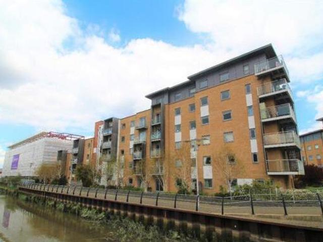 2 Bedroom Apartment For Rent In Hawkins Road