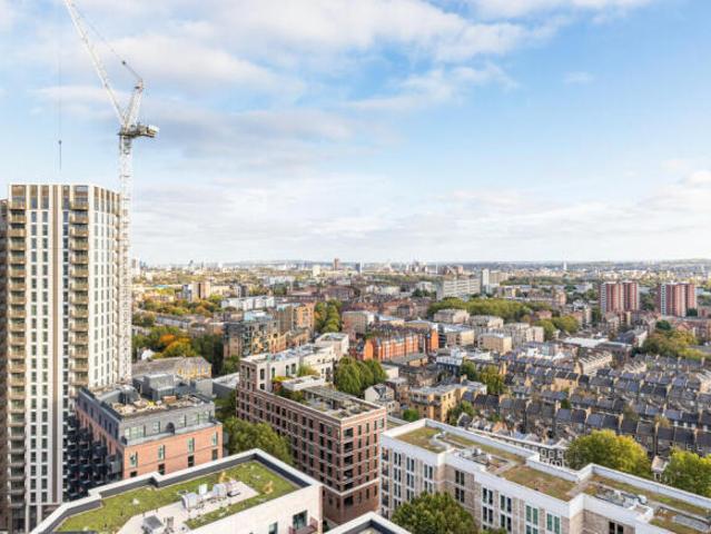 2 bedroom apartment for rent in Hawksbury Heights, Hewson Way, London, SE17