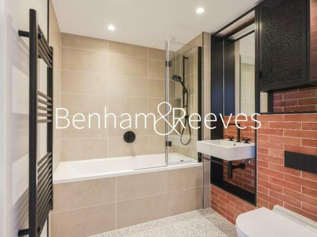 2 bedroom apartment for rent in Hawser Lane, London, E14