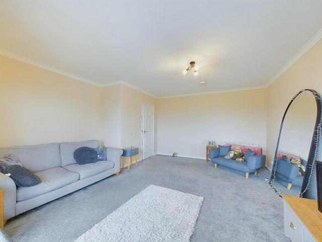 2 bedroom apartment for rent in Hawthorn Gardens, Worthing, BN14 9LS, BN14