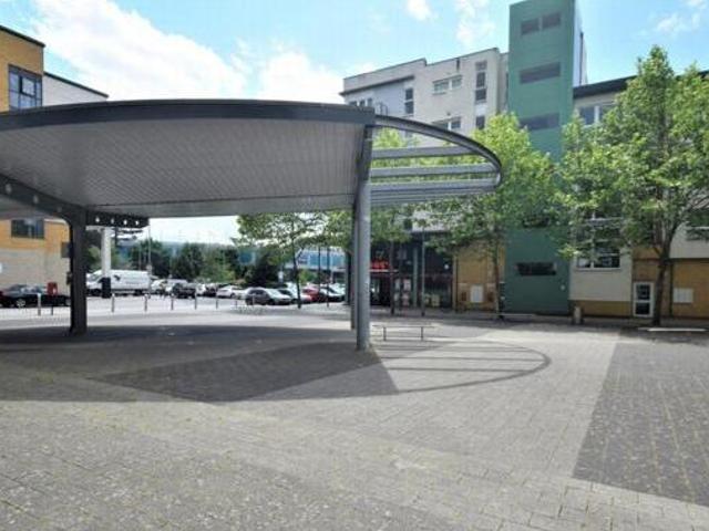 2 Bedroom Apartment For Rent In Hatfield