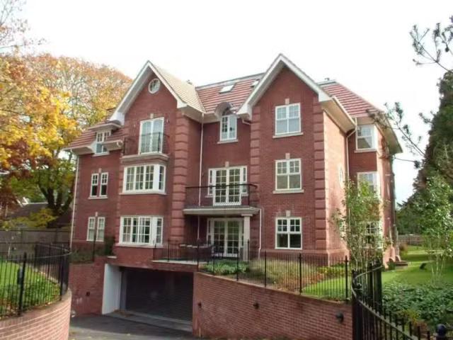 2 bedroom apartment for rent in Haven Road, Canford Cliffs, BH13