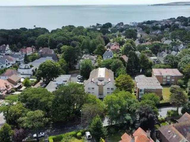 2 bedroom apartment for rent in Haven Road, Canford Cliffs, BH13