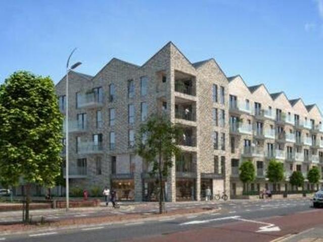 2 Bedroom Apartment For Rent In Havering, London