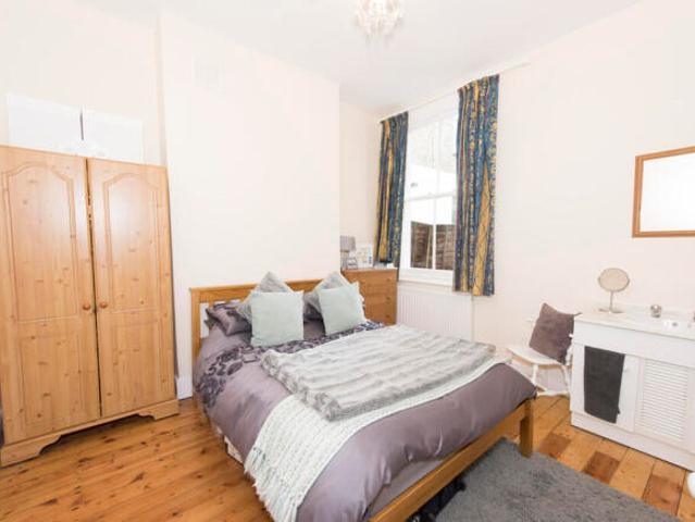 2 bedroom apartment for rent in Hazelbourne Road, Balham SW12
