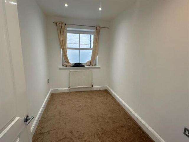 2 bedroom apartment for rent in Hazelwood Road, Town Centre NN1