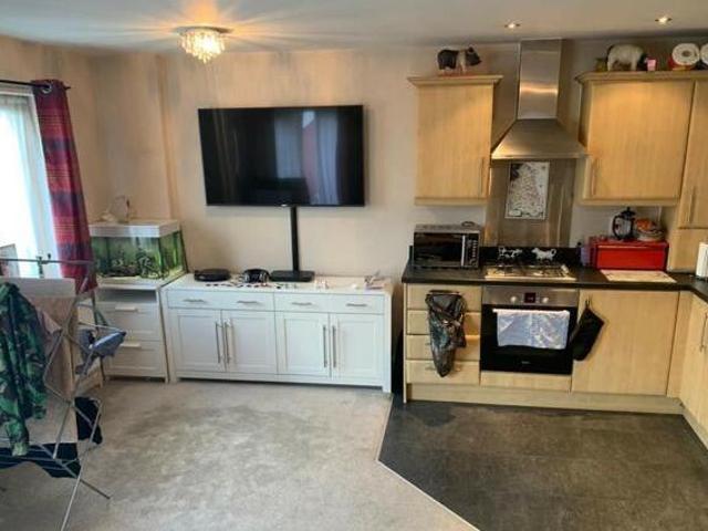2 Bedroom Apartment For Rent In Heart Of Bow