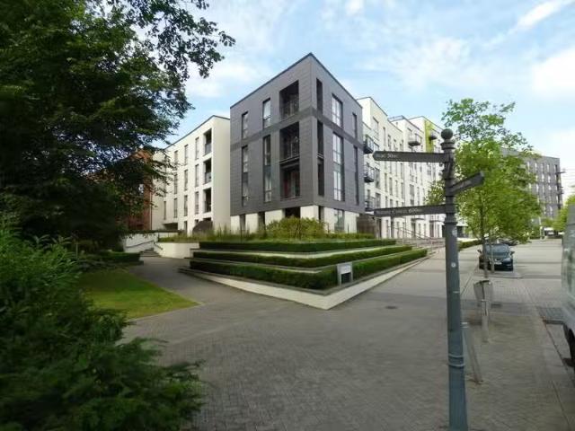 2 bedroom apartment for rent in Hemisphere, 31 The Boulevard.