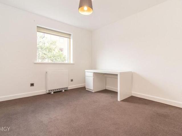 2 bedroom apartment for rent in Henke Court, Cardiff Bay, CF10