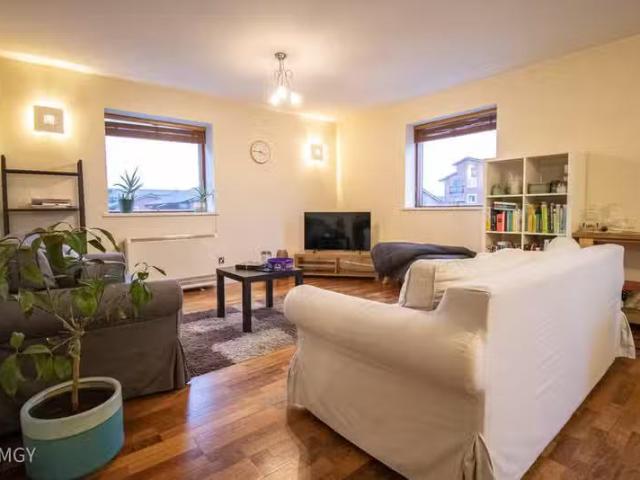 2 bedroom apartment for rent in Henke Court, Cardiff Bay, CF10