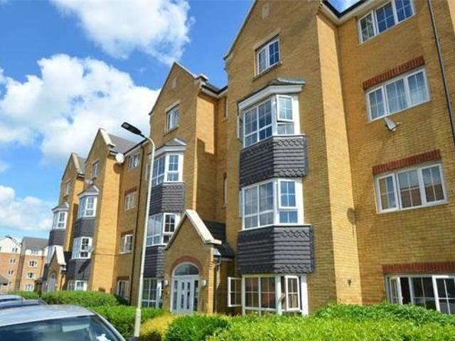 2 bedroom apartment for rent in Henley Road BEDFORD Beds MK40