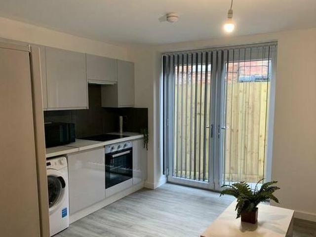 2 bedroom apartment for rent in Henry Road Nottingham NG7