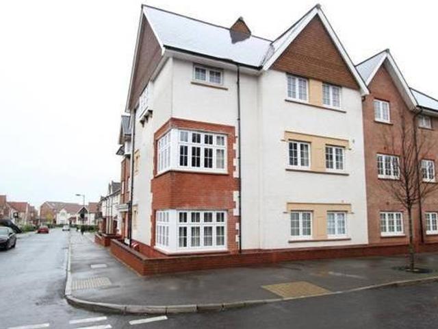 2 bedroom apartment for rent in Hermitage Wood Road Cheswick Village BS16