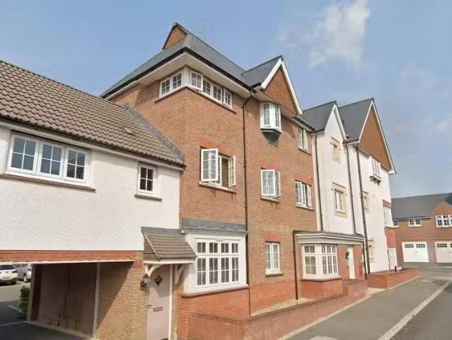 2 bedroom apartment for rent in Hermitage Wood Road, Bristol.