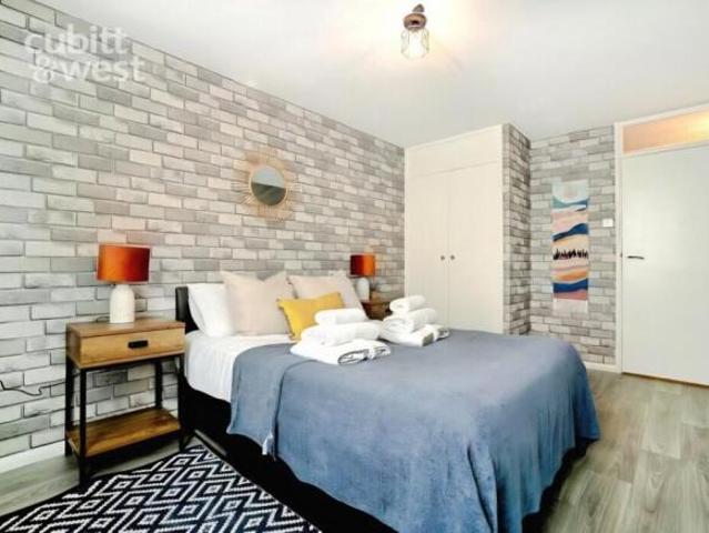 2 bedroom apartment for rent in Hereford Street, Brighton, BN2