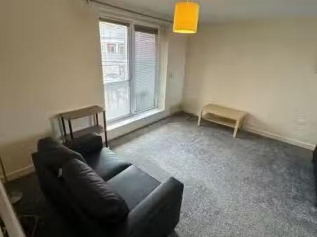 2 bedroom apartment for rent in Heritage Court, 15 Warstone La.